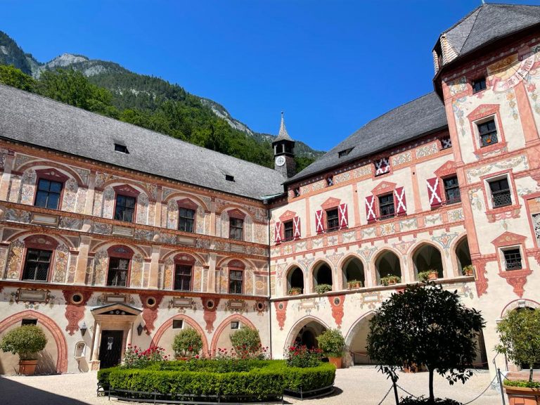 SCHLOSS TRATZBERG – NAHE INNSBRUCK